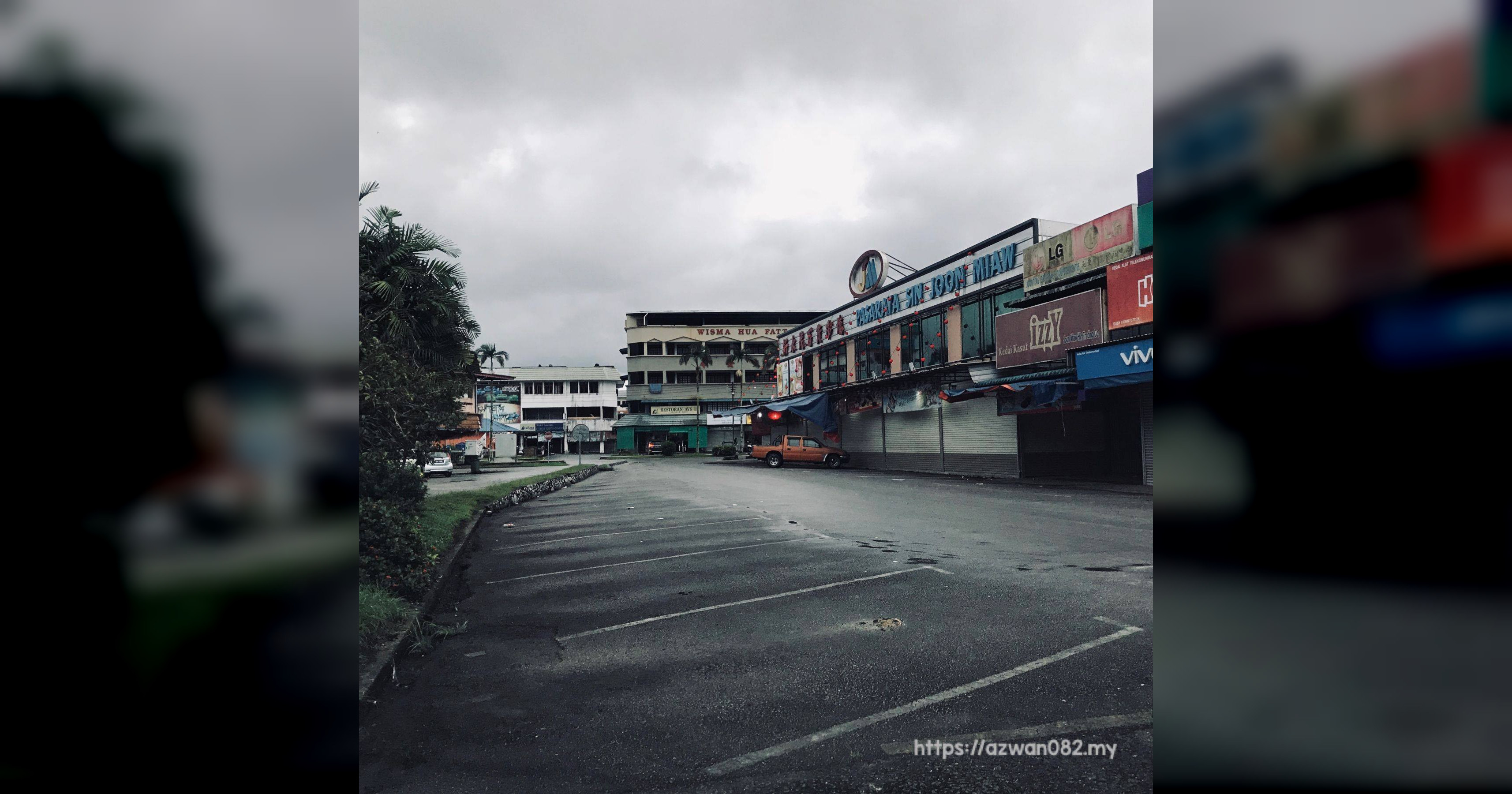 Jarang tengok Bandar Serian kosong macam ni