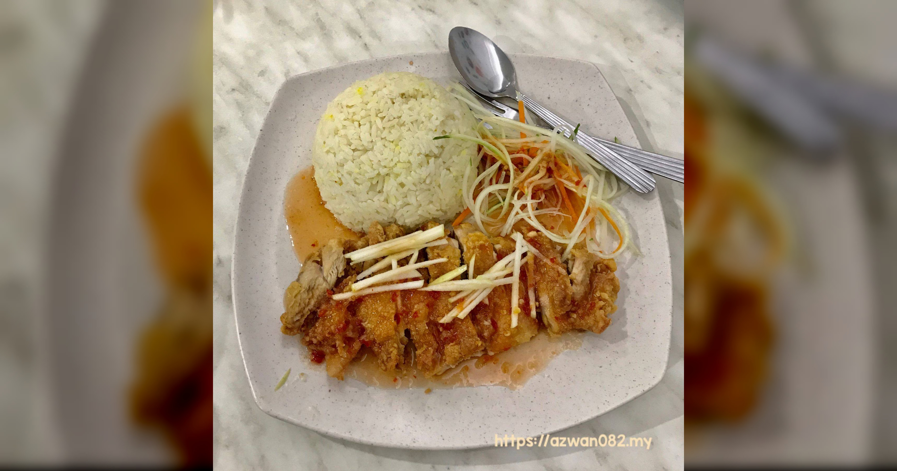 Nasi ayam sos thai kat Boulevard food court, RM6.50